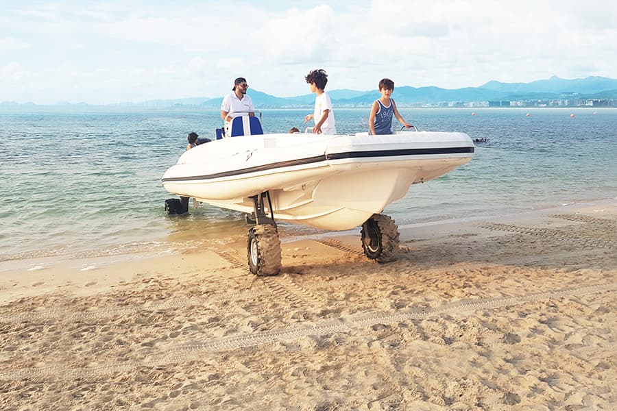 ASIS Amphibious at OIBS - Oman International Boat Show